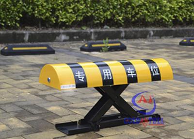 China 5T Heavy Duty Automatic Parking Lock 30M Remote Control One Time Charge 3 To 4 Month Use for sale