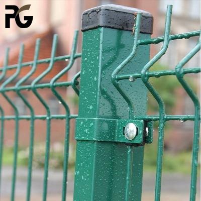 China Factory Price Easily Assembled High Quality Triangular Weld Wire Mesh Fence Panel 3D Barrier for sale
