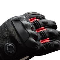 China 100% Polyester Waterproof Heated Gloves For Men Rechargeable For Outdoor Sports Skiing for sale