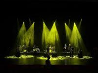 China 50000 Hours Lifespan 300W Outdoor Waterproof LED Flood Light with Customized Beam Angle for sale