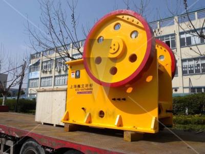 China Larger feed opening Stone rock crushing machine Capacity 390t / h for sale