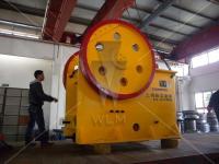 China High Strength Stone Jaw Crusher for Road and Bridge Crushing 50-160t/h for sale