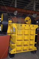 China High Strength Hydraulic Jaw Crusher for Stone Mining 250 - 450 t/h for sale