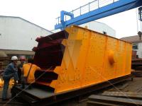 China 30kw Stable Cast Steel Vibrating Screen for Road and Bridge 16.2Hz for sale