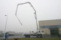 China Rz-Shaped 47m Concrete Boom Pump Truck Safety Isuzu 8x4 700L for sale