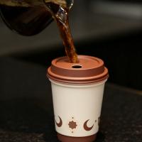 China Disposable double-layer takeaway hot beverage coffee cup custom printed logo for sale