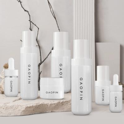 China Lotion Toner Essence Face Cream Bottle 80ml 100ml 120ml PET Skincare Packaging for sale