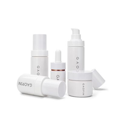 China Multipurpose PET Lotion Bottles , Recycled Empty Cosmetic Spray Bottles for sale