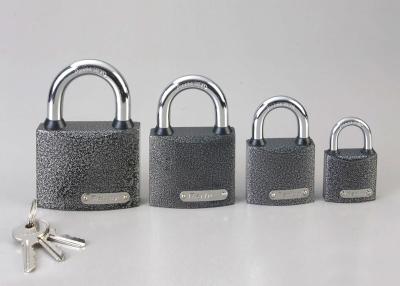 China PLASTIC PAINTED IRON PADLOCK for sale
