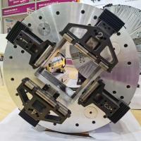 China Pneumatic Rotary Main Front Chuck Single Bearing Full Stroke For Laser Pipe Cutting for sale