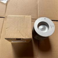 China 4D31 6D31 Diesel Engine Piston ME012858 with Standard Size Year 1998-2002 for sale