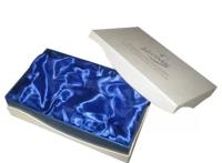 China Handmade Cardboard Gift Boxes OPP Chocolate Window Boxes Customized With Ribbon Closure for sale