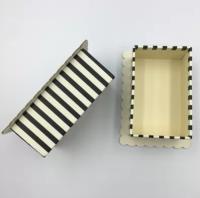 China Customized Lid And Base Gift Box Cosmetic Gift Packaging Box Recycled for sale
