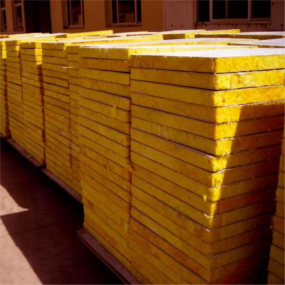 China Fireproof Rock Wool Board with Temperature Resistance -268℃ to 650℃, Thermal Conductivity 0.038 W/mK, and Density 100-200 Kg/m3 for sale