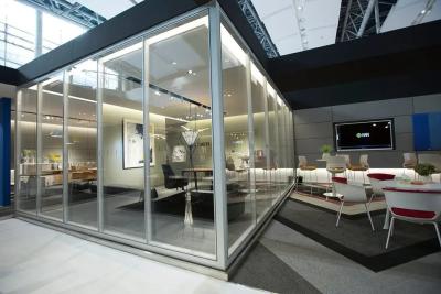 China OEM Transparent Interior Glass Partition Wall Block For Room for sale