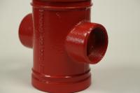 China Anti Corrosion 4 Way Tee Pipe Fitting Red Color for sale