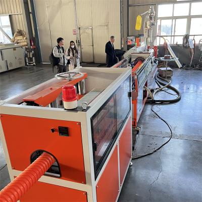 China Extrusion Production Line For Plastic Flexible Hose Single Screw Technology And Efficiency for sale