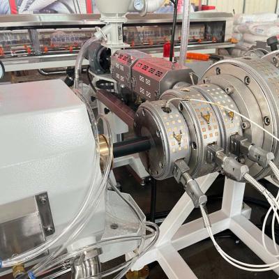 China Single Screw Three Layers Extruder PPR PE HDPE Water Supply Pipe Extrusion Production Line for sale
