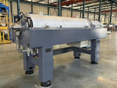 China Industrial Olive Oil Decanter Centrifuge for Olive Pomace Three Phase Separation & Oil Extraction for sale