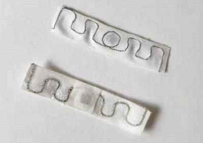 China 8 Heat Sealing Durable UHF Laundry Tag Single Layer With M4E Chip for sale