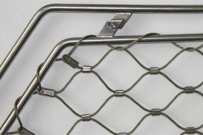 China Corrosion Resistant Stainless Steel Ferrule Rope Mesh Aisi 316 304 for sale
