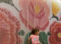 China Multiple Colors Chain Link Curtain Restaurant Partition With Pattern 1.9 Mm Wire for sale