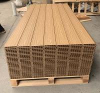 China WPC Composite Garden Fence 18mm Thickness Extrusion Moulding with 5+ Year Warranty for sale