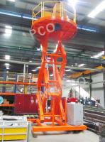 China 10 Ton Hydraulic High Lift Table with Turntable Stationary Running Mode Lifting Height 4700mm Hot Item for sale