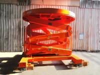 China 10 Ton Hydraulic High Lift Table with Turntable Stationary Running Mode Lifting Height 4700mm Hot Item for sale