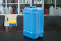 China 25L Plastic Drum Blow Molding Machine 20L Water Bottle Accumulator Type for sale