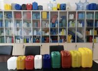 China 20L Plastic Extrusion Blow Molding Machine Stackable Jerry Can Oil Bottle for sale