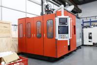 China Double Station HDPE Bottle Making Machine Jerry Can Extrusion Blow Molding Machine for sale