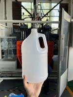 China 4L 1 Gallon HDPE PP PVC Water Bottle Blow Molding Machine 110kg/h Output for sale