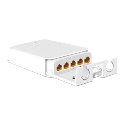 China Waterproof Outdoor POE Repeater 1In 4Out 48V 90W to 4port 30W IEEE802.3AF/AT/BT for extend distance CCTV IP Network for sale