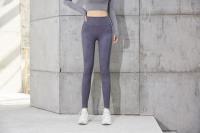 China Smooth Fabric flat lock stitching leggings for women for sale