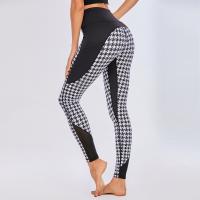 China Black Splice Houndstooth Workout Leggings 280g Body Shaping Yoga Pants for Women for sale