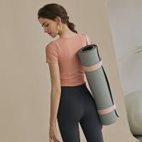 China 180g Women's Yoga Crop Tee Shirts Side Gathered Athletic Wear Custom Sizes XS-5XL for sale