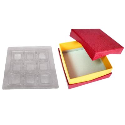 China Red Chocolate Rigid Paper Gift Box Packaging 9Pcs With Plastic Clear Inner Food Grade for sale