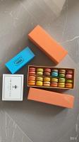 China 48 Packaging Macaron Paper Boxes Macaron Plastic Trays Macaron Cartons for sale