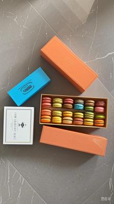 China 48 Packaging Macaron Paper Boxes Macaron Plastic Trays Macaron Cartons for sale