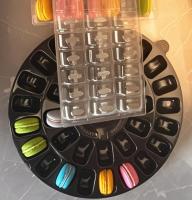 China Macaron packaging Macaron tray Macaron paper box Macaron plastic tray Macaron gift box Macaron carton Macaron 25 packs for sale