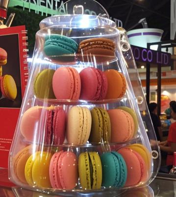 China OEM Macaron Packaging Box High End French Dessert Box 6-Grain Transparent Drawer Box for sale