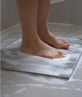China EPP Non-Slip Mat with Anti-Slip on Wet Surface High Efficiency Water Drainage and Water Soak Resistant for Bathroom and Shower for sale