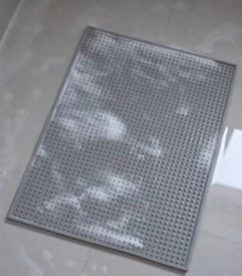 China EPP Non-Slip Mat with Anti-Slip on Wet Surface High Efficiency Water Drainage and Water Soak Resistant for Bathroom and Shower for sale