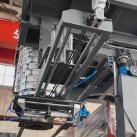 China 500 Liter 4Layer Plastic Extrusion Blow Moulding Machine High Speed Automatic for sale
