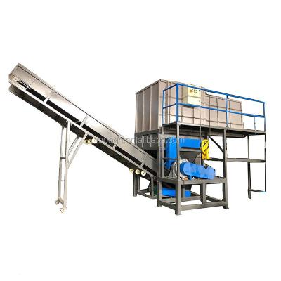 China PET Recycling Bale Opening Machine 2000kg/H Capacity with 11KW Motor and 1600×1600mm Chamber for sale