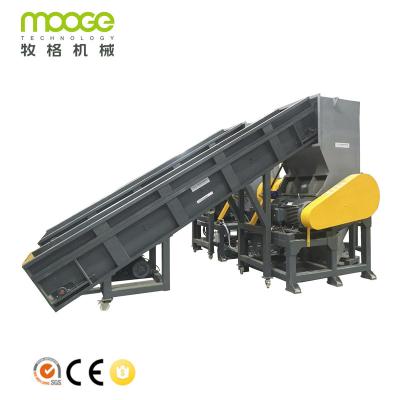 China PET Cola Bottle Recycling Plastic Machinery 6000kg/H Bottle Conveyor Belt with Custom Layout Options for sale