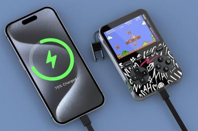 China 5000mah MagSafe Power Banks Game Console Wireless 2 In 1 Power Bank for sale