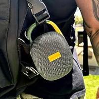 China IP67 Waterproof Dustproof Bluetooth Speaker 5W 16H Playback TWS TF Card Portable Bluetooth Speaker with Microphone for sale