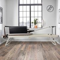 China Aluminum Pilates Reformer Square Box Core Bed for Home Yoga Studio Training 500 Units Capacity for sale